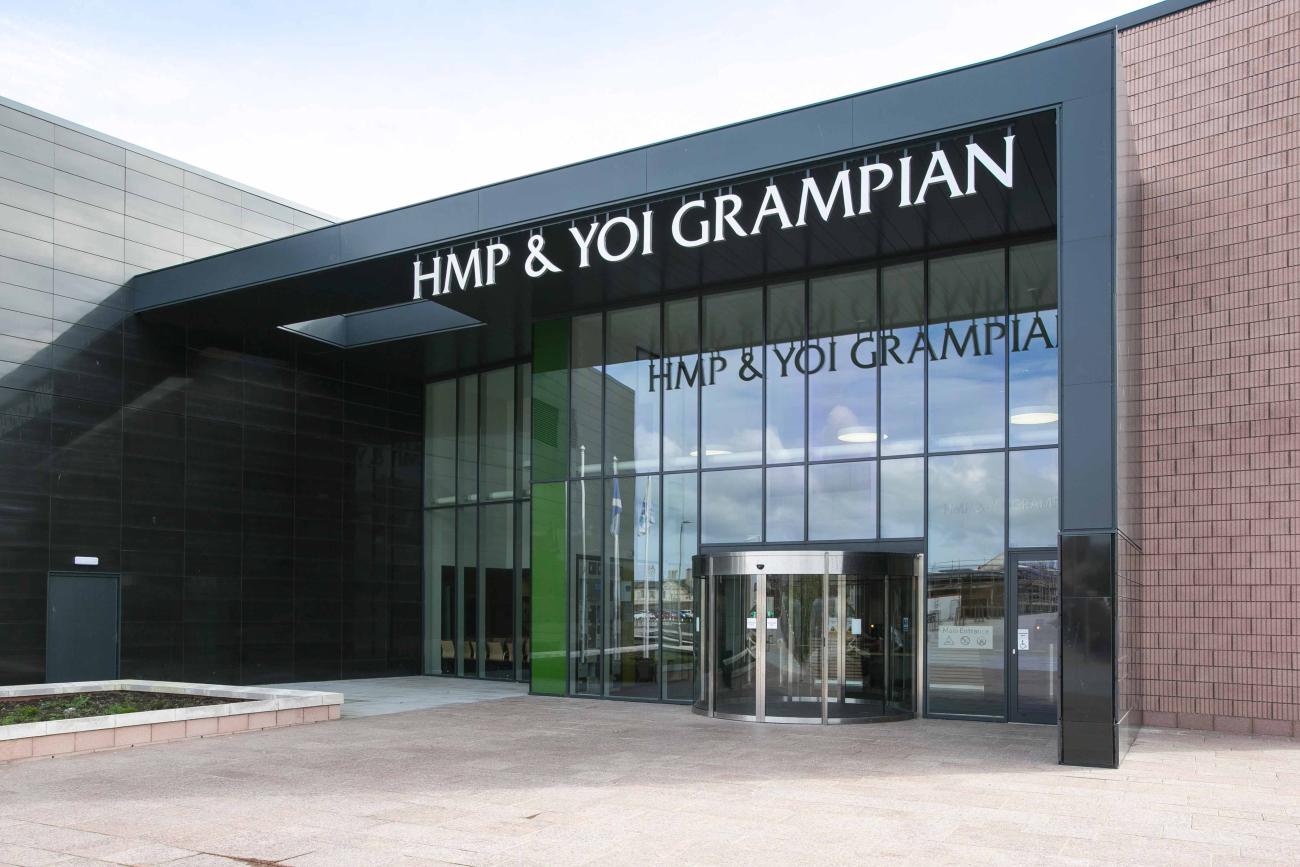 Prison Officer Careers | Scottish Prison Service